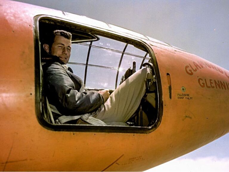 The Story Of Chuck Yeager And His Rolex GMT Master - Italian Watch Spotter